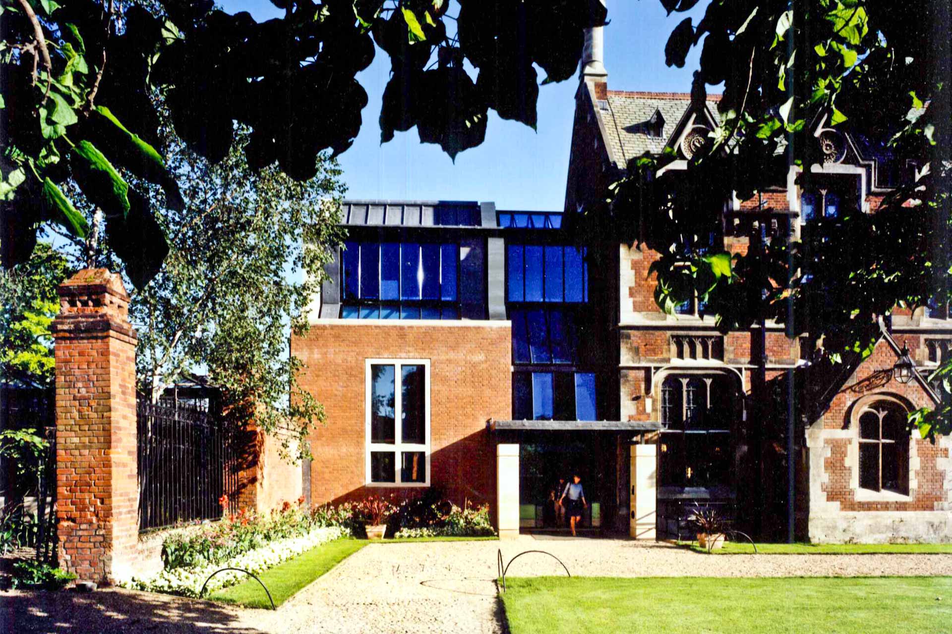 Pembroke Library – Freeland Rees Roberts
