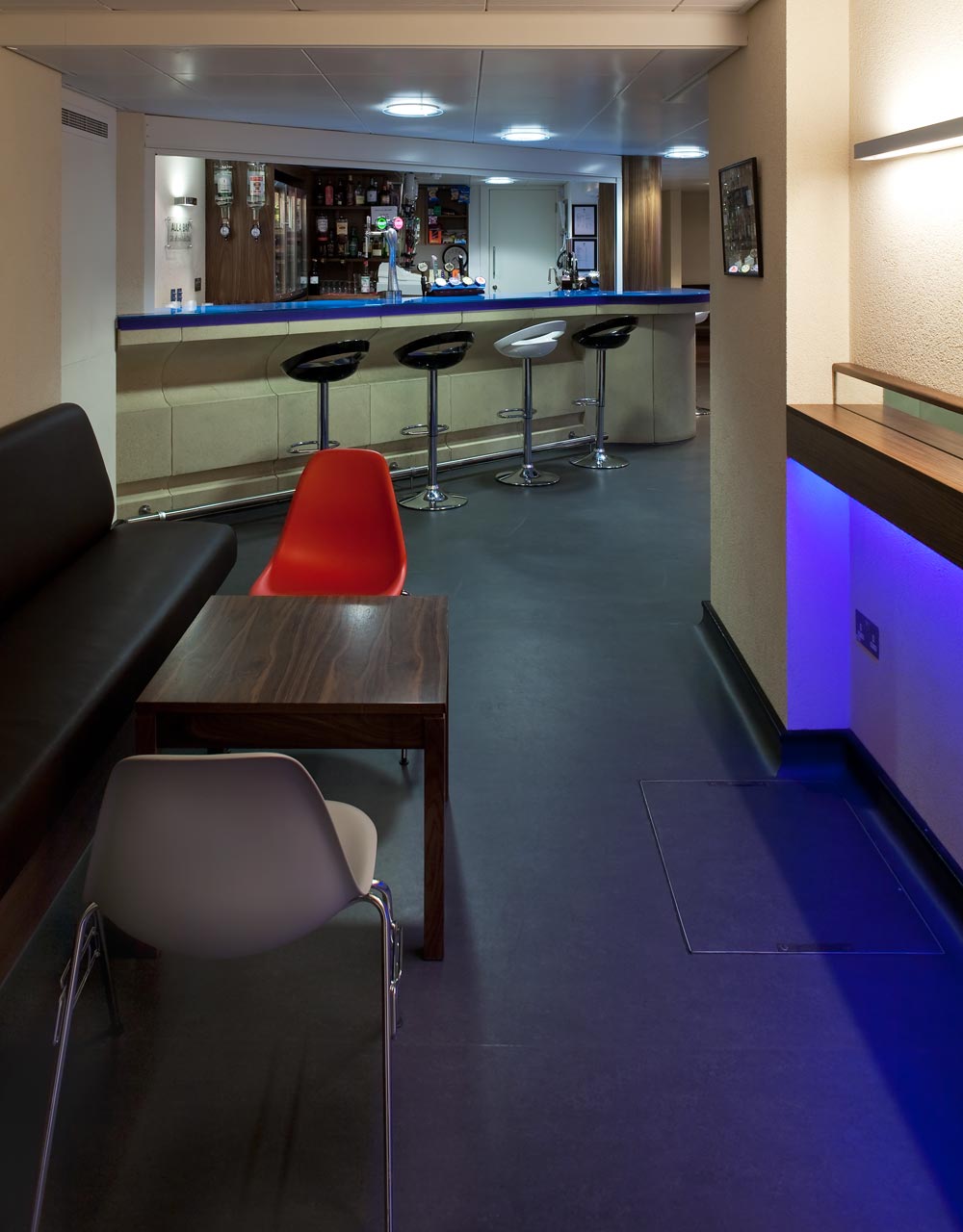 trinity_aula_bar_seating – Freeland Rees Roberts